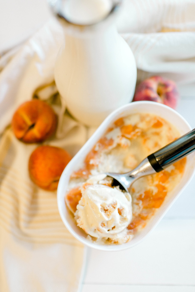 Peach Swirl Homemade Ice Cream - Happily the Hicks